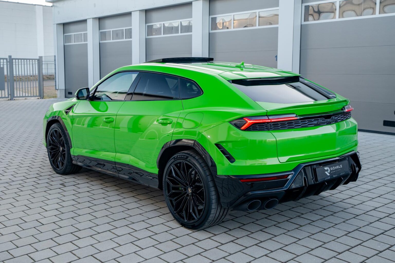 Lamborghini Urus SE kaufen - Röhrle Mobility